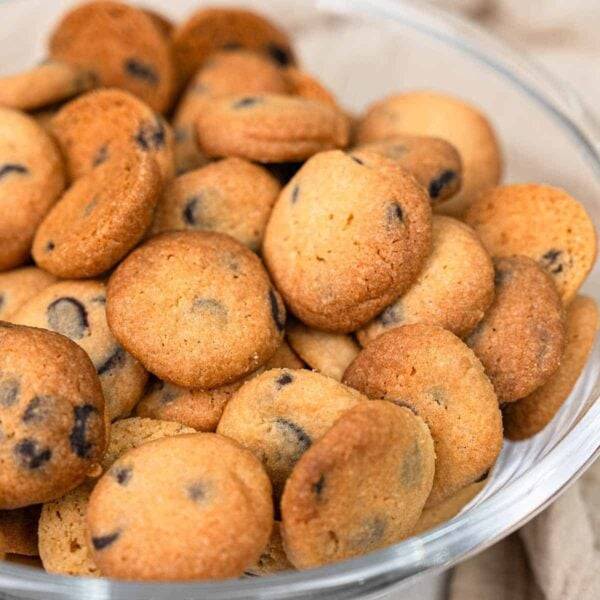 Mini Chocolate Chip Cookies for Sweet Snacking