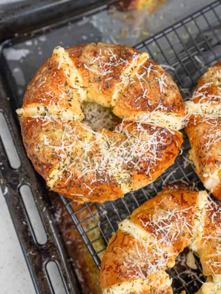 Garlic Cream Cheese Bagels – Soft, Rich and Easy to Make