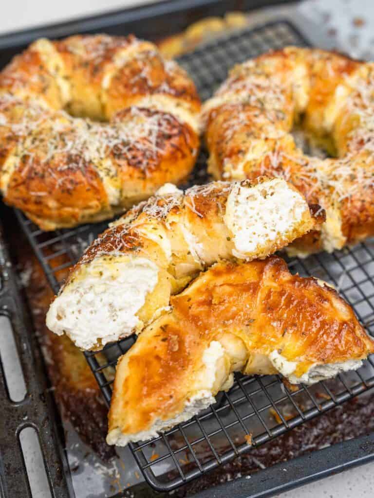 Garlic Cream Cheese Bagels – Soft, Rich and Easy to Make