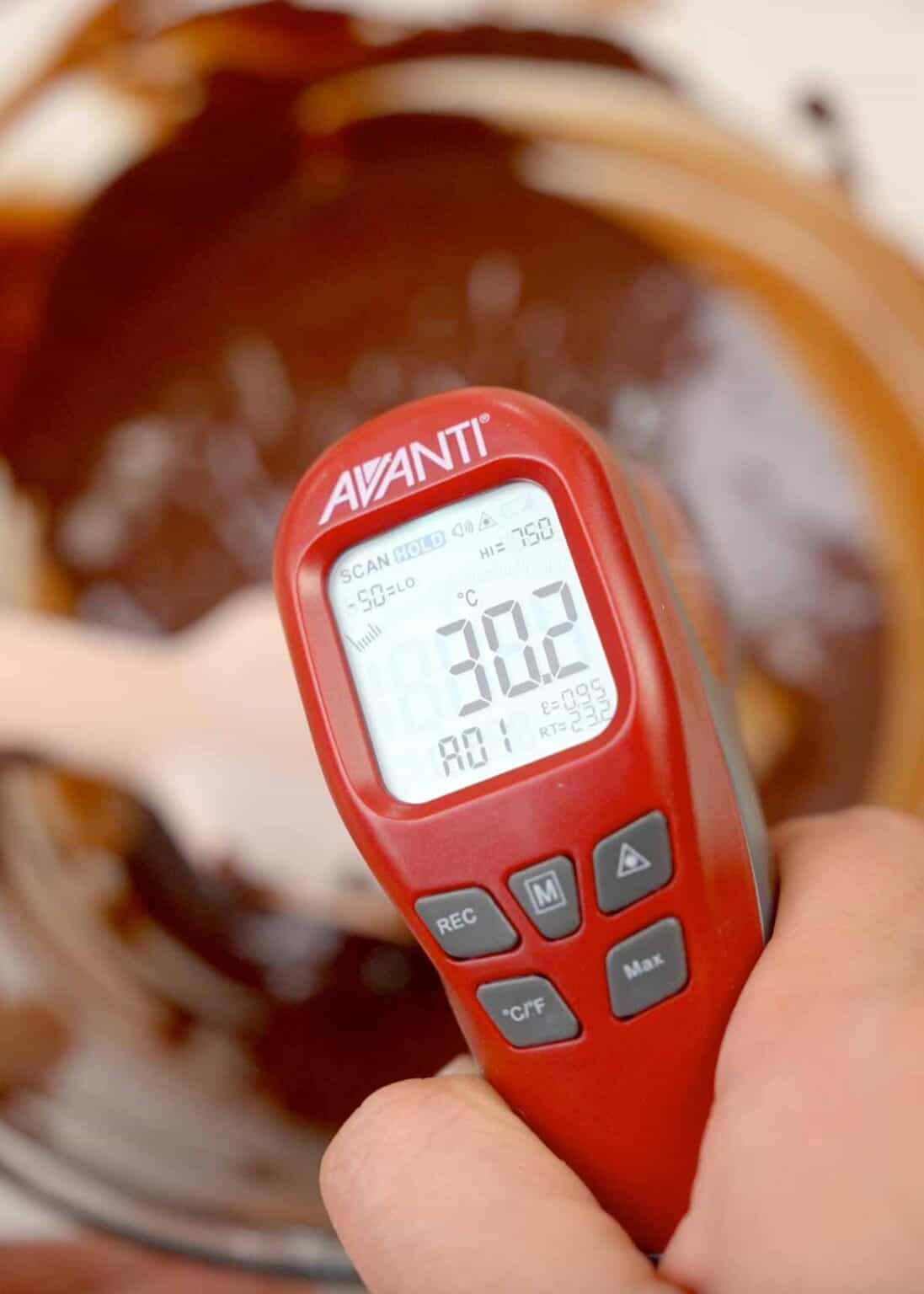 How to Temper Chocolate - Catherine Zhang