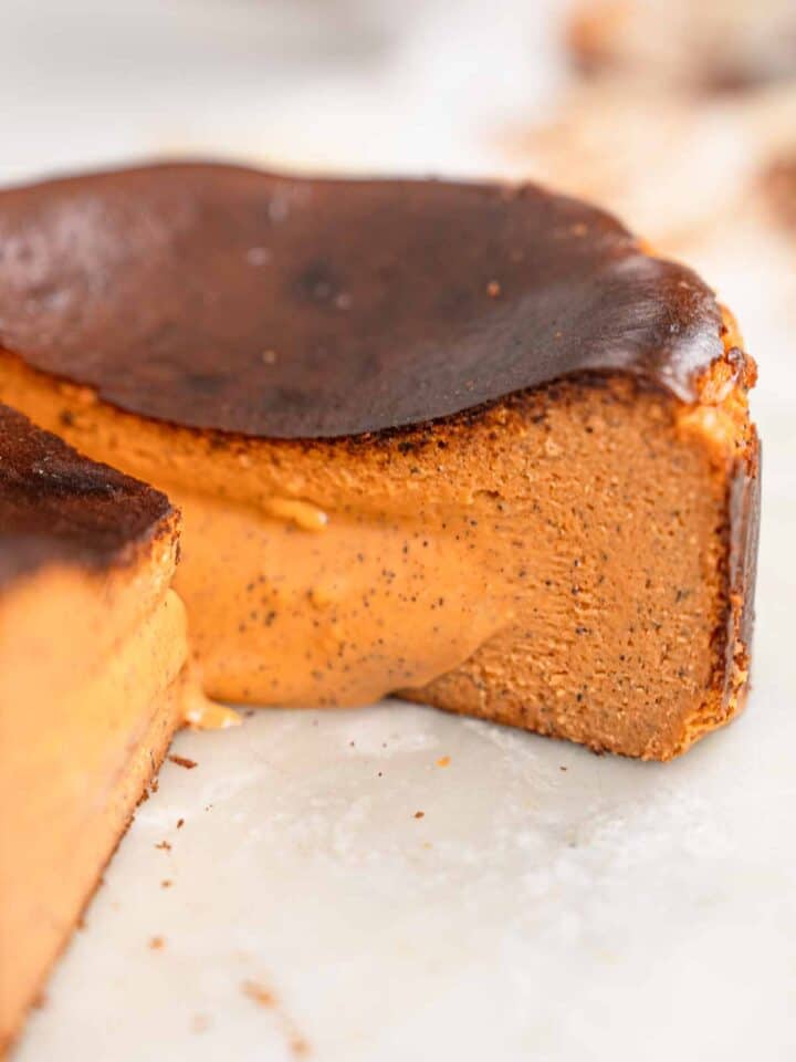 Creamy Thai Tea Basque Cheesecake You Must Try!