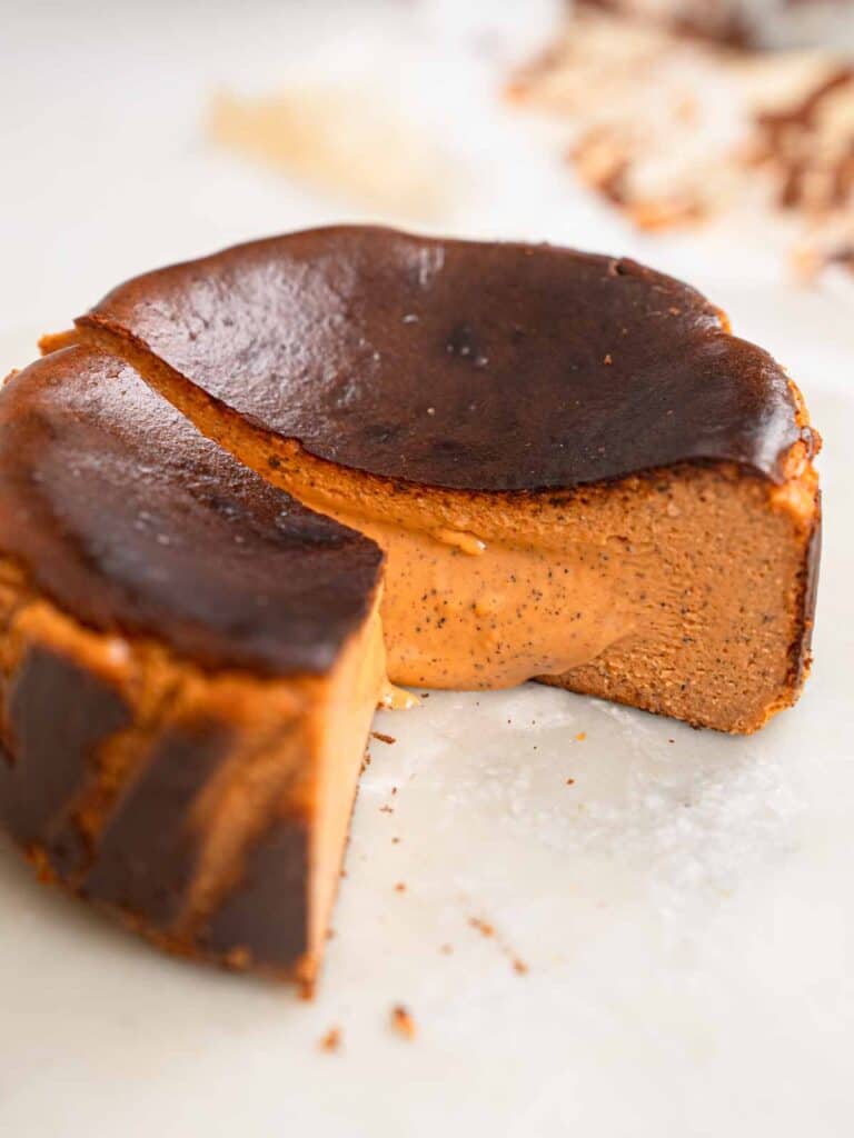 Creamy Thai Tea Basque Cheesecake You Must Try!