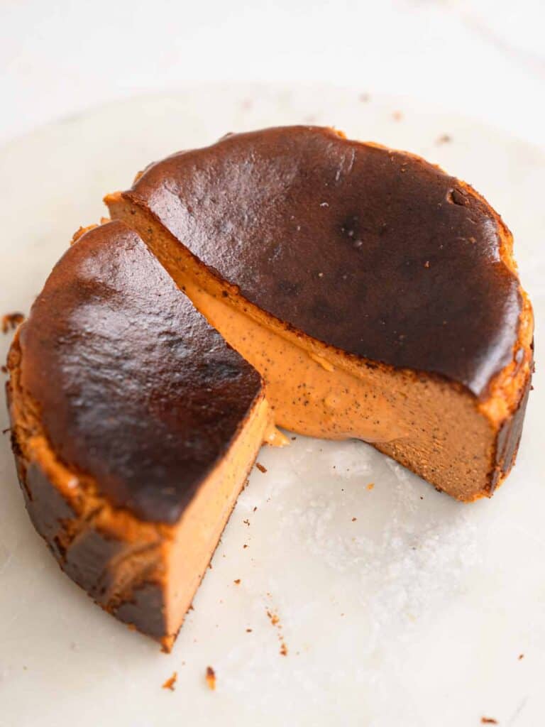Creamy Thai Tea Basque Cheesecake You Must Try!