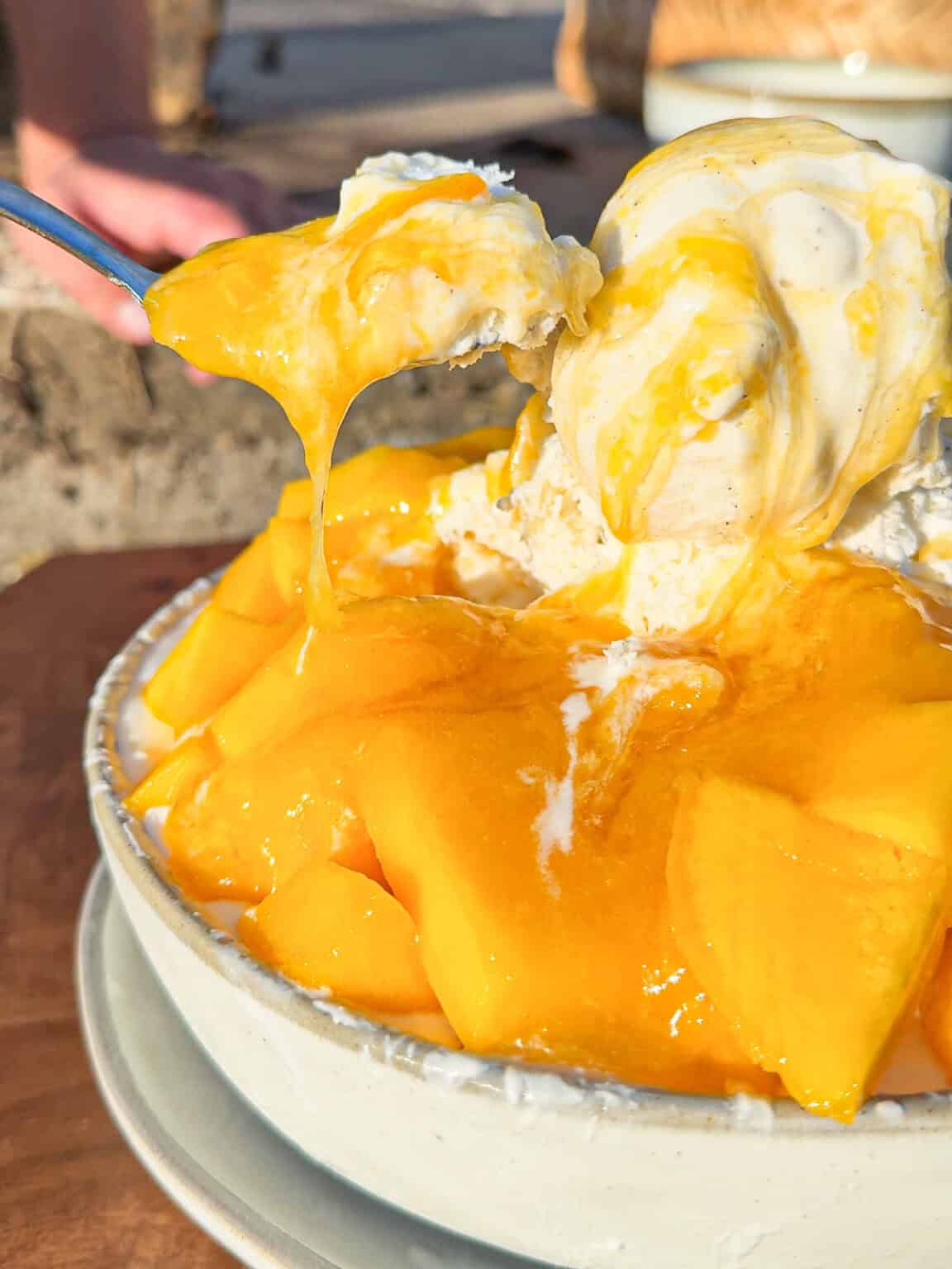 Easy Mango Shaved Ice (Korean Bingsu) - Catherine Zhang