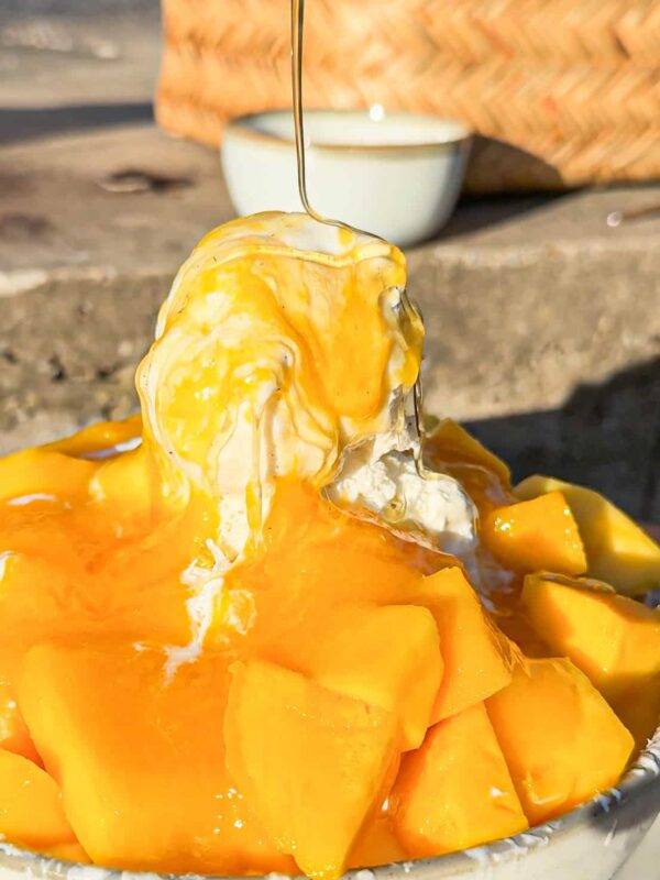 Easy Mango Shaved Ice (Korean Bingsu) - Catherine Zhang